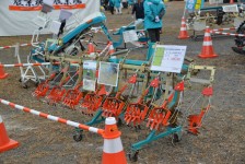 田んぼのトラクター！クボタ多目的田植機ZP67-T5F-R・・・「JA&クボタ アグリンピック」 | 水戸市大場町・島地区農地・水・環境保全会便り